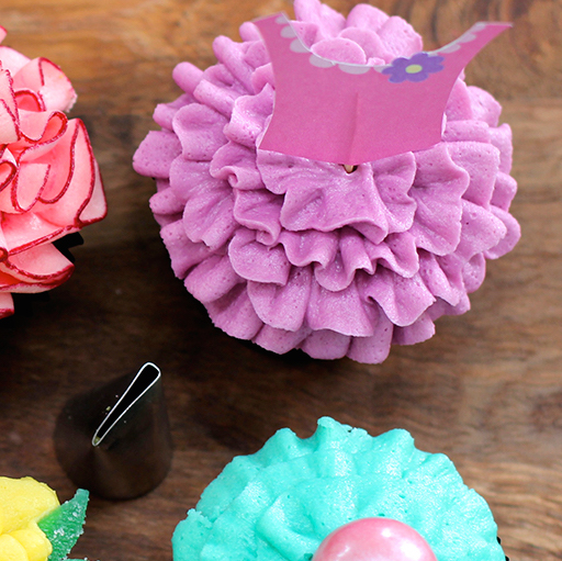 Super Easy Ballerina Cupcakes - Dancing Queen Parties - Kids Dance Parties